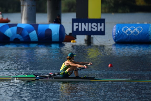 Tara Rigney, Eights, turn in brave rows to close out Olympic regatta